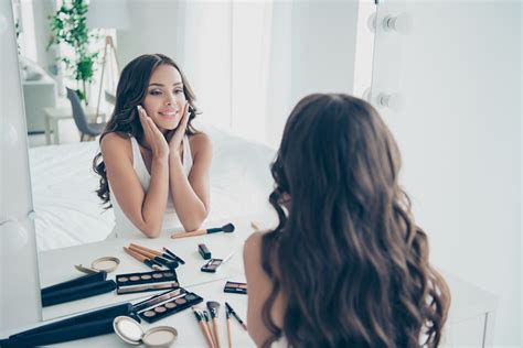 Quick Hair Solutions How To Deal With Frizzy Hair Mom Blog Society