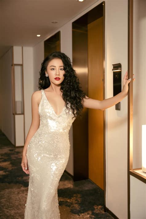 Van Mei Huong Was Afraid Of Blue Face Stopped Singing And Corrected