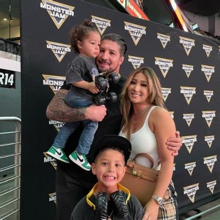 Joanna Zanella Schaub Wife Of Brendan Schaub Learn Her Net Worth