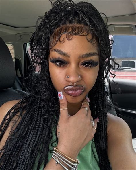 Pin On P R E T T I E S T G I R L S