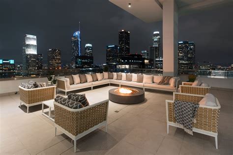 Step Inside Downtown Las Largest And Most Luxurious Penthouse Apartment Maxim