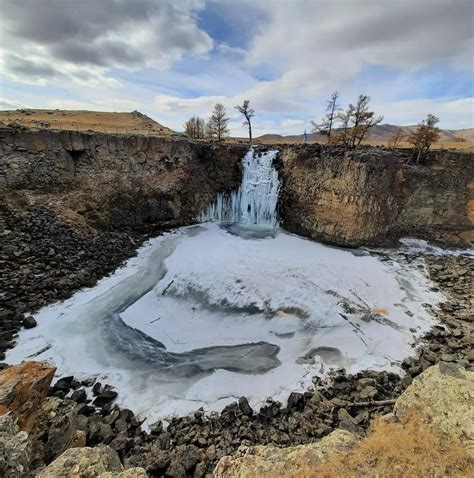 Өвөрхангай аймгийн Бат Өлзий сум Home