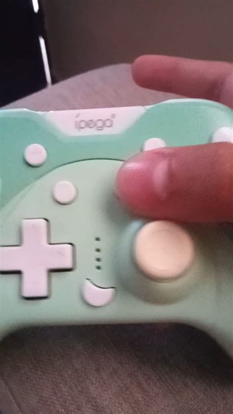 Having Issues With Ipega Controller R Controller