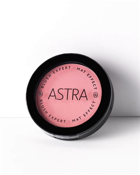 Blush To Sculpt Define And Illuminate Astra Make Up