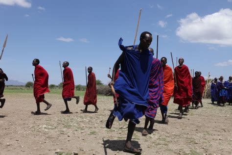 Maasai Tribe Lunarroom