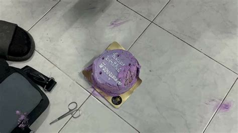 ភ្លើងប្រចណ្ឌ បុរសជនជាតិខ្មែរម្នាក់ត្រូវសង្សាររបស់ខ្លួនចាក់រងរបួសធ្ងន់ សារព័ត៌មាន នគរវត្ត