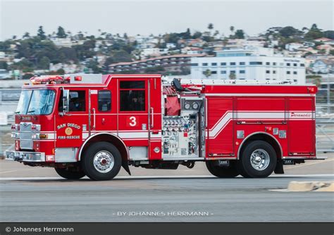 Einsatzfahrzeug San Diego Sdfd Engine 003 Ad2 Bos Fahrzeuge