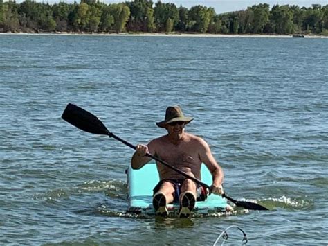 China Any Shape Inflatable Pontoon Platform Dock Floating Walkway