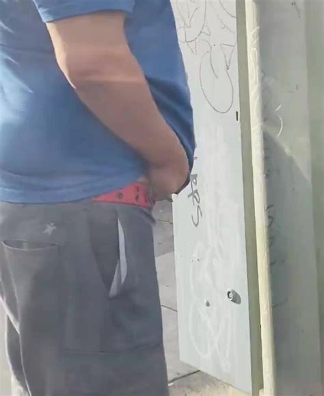 Gordito Straight Drunk Pees In Public In Philly Gordito Straight Drunk Pees In Public In Philly