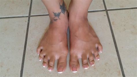 Dragon Lilys Feet