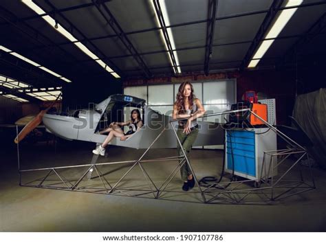 1 080 Small Plane Repair Images Stock Photos Vectors Shutterstock