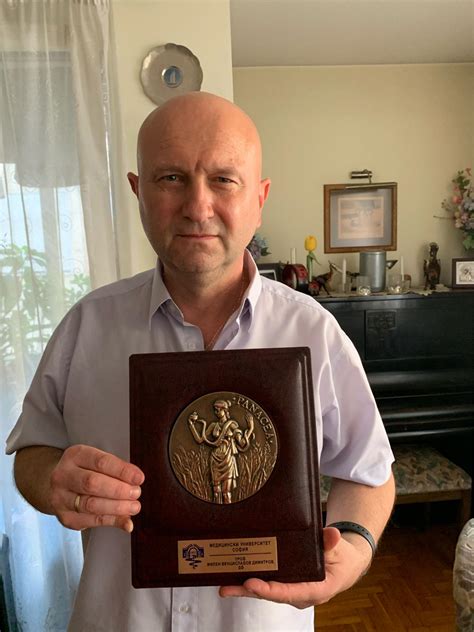 Milen Dimitrov Phd On Linkedin Днес ми беше връчен награден знак “panacea” за значими