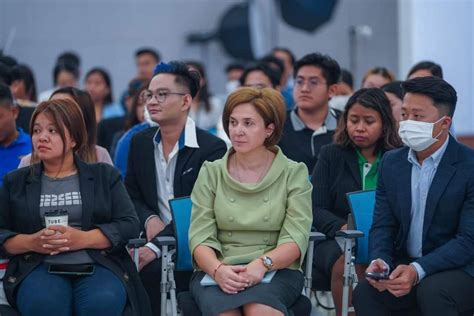 សន្និសីទសារព័ត៌មានស្ដីពីការបំបែកឯតទគ្គកម្មពិភពលោក «បេះដូងច្រើនជាងគេលើពិភពលោក សារព័ត៌មាន នគរវត្ត