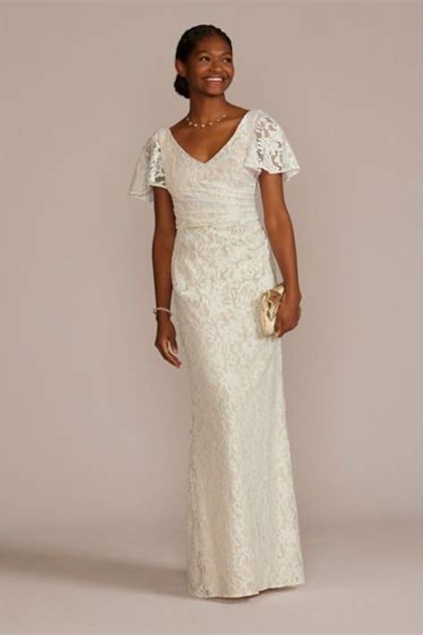 21 Best Sheath Wedding Dresses