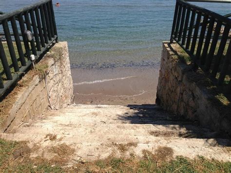 Premium Photo Built Structure In Water