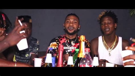 Itz Vikky X Young Chizzy Senpele Official Video Youtube