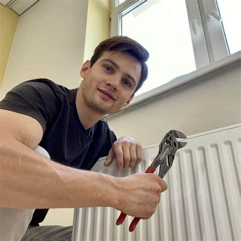 Услуги Сантехника установка стиральной машины купить в Якутске цена 350 руб истекает через