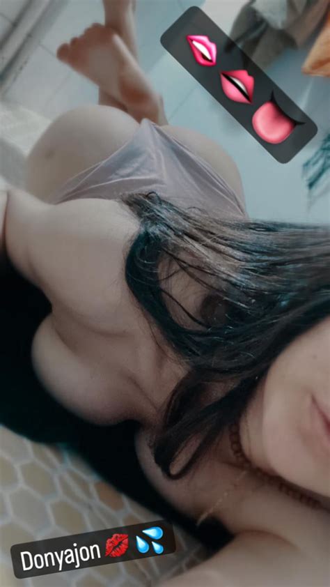 کص قشنگ اومده آبتون رو بیاره باهزینه اینم شمارم بیاواتساپ