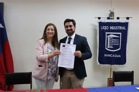 Sofofa Asume La AdministraciÓn Del Liceo Ernesto Pinto Lagarrigue En HistÓrico Traspaso