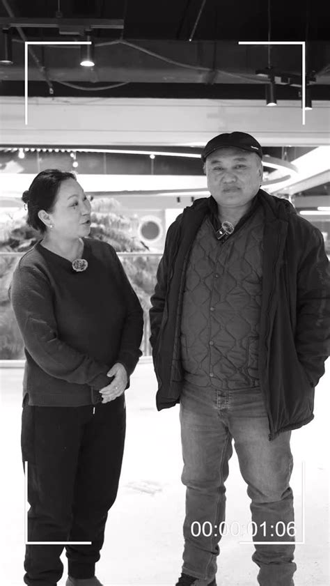 Monos Cosmetics Official Page Сар шинийн баяртаа үндэсний үйлдвэрлэлийн бүтээгдэхүүнээ бэлдэж