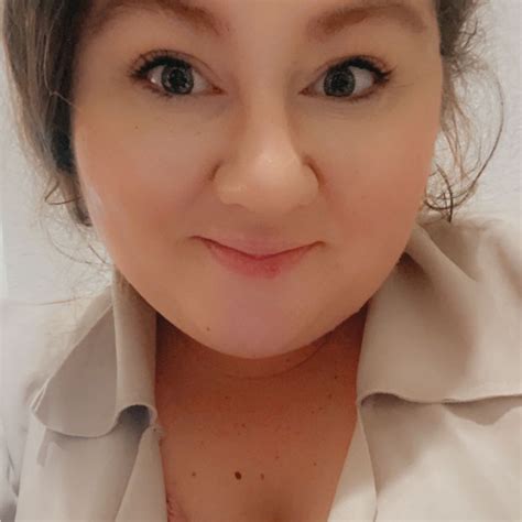 Amber Eldridge Director Of Sales Marketing Senior Living Management