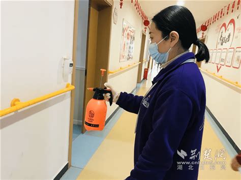 武昌四美塘社区暖心书写“为老答卷” “一站式”居家养老让老年群体舒心更安心老人服务杨园街道