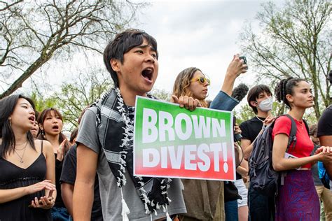 Usa Sees Nationwide Crackdown On Pro Palestinian Campus Protests