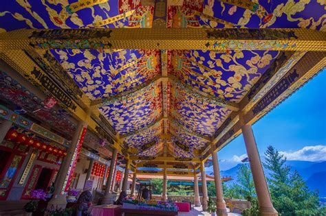 諦願寺雕樑畫棟