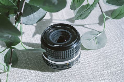 【オールドレンズ】最新レンズに劣らない「ai Nikkor 35mm F2 8s」実写レビューと作例紹介