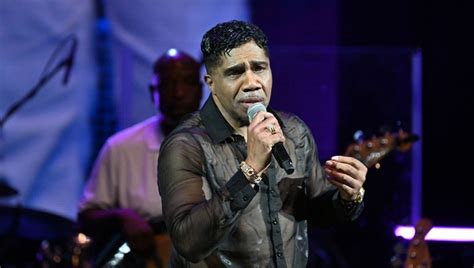 Singer Wayne Lewis Founding Member Of Atlantic Starr Dies At 68 Fox