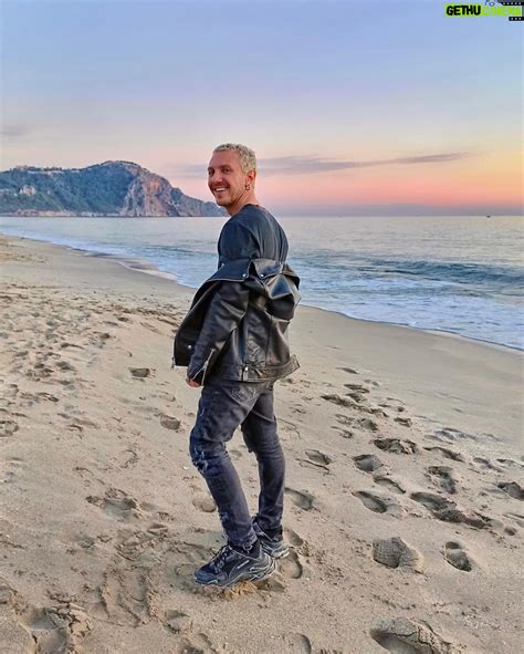 Aleksandr Khomenko Wiki Biography Age Gallery Spouse And More