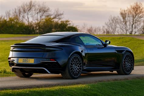 Aston Martin Dbs Ultimate Interior