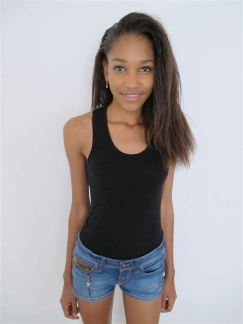 Busty Teens Gallery Erotiska Och Porrfoton