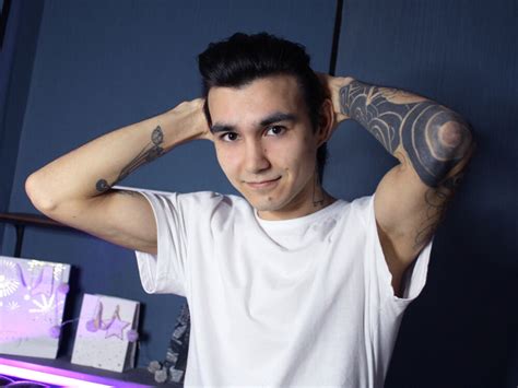 Alberto Blanco主播免费直播性爱表演和聊天 Stripchat