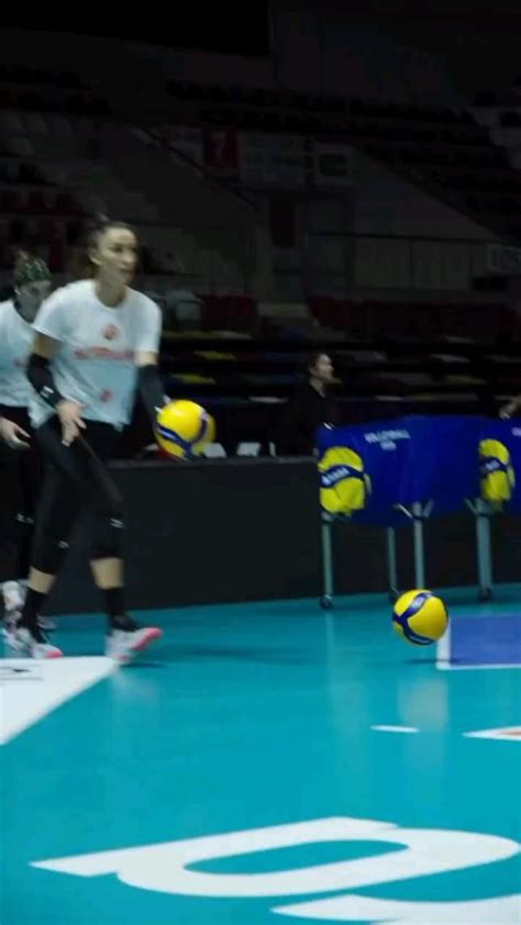 Buse Adlı Kullanıcının Sizin Pinleriniz Panosundaki Pin Voleybol