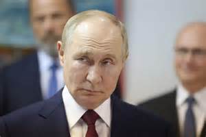 Ukraine Un Drone Capte Les Images Dune Attaque Contre Un Convoi Russe