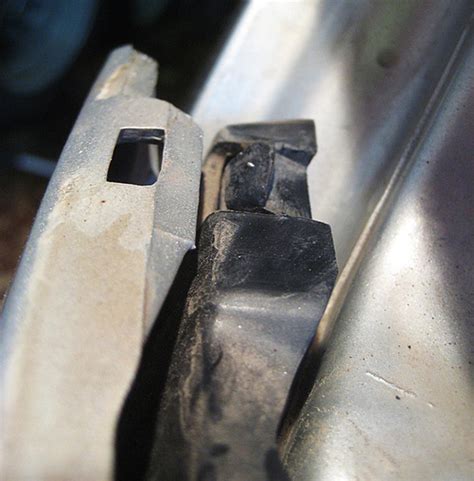 Замена юбки заднего бампера форд фокус 3 своими руками