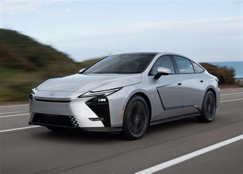 Lexus Es 2026 Nova Geração Aposta Em Motores Elétricos E Híbridos
