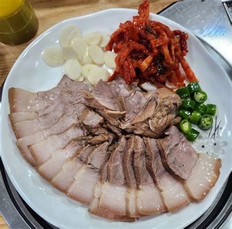 부여박물관 맛집 시골통닭 소문난칼국수 에펠제과 솔직후기 네이버 블로그