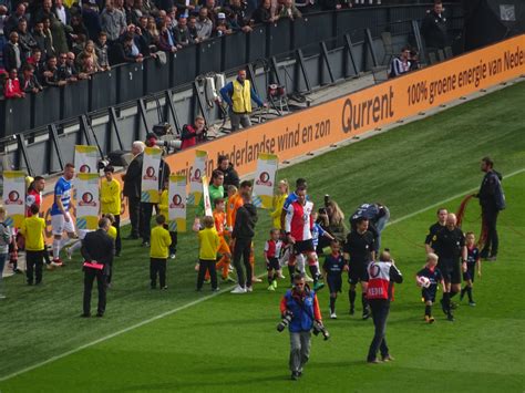 Feyenoord Vs Pec Zwolle Peenvogel