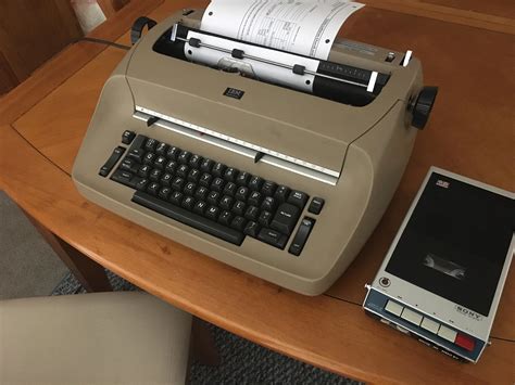 Ibm Electric Typewriter 70s Ibm Electric Typewriter 70s