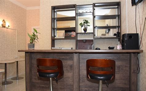 45 ლარად პიცა პეპერონი პიცა ოთხი ყველით და სასმელი 4 სტუმარზე ადგილზე