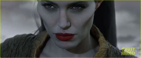 Angelina Jolies New Maleficent Trailer Debuts At The Grammys Photo