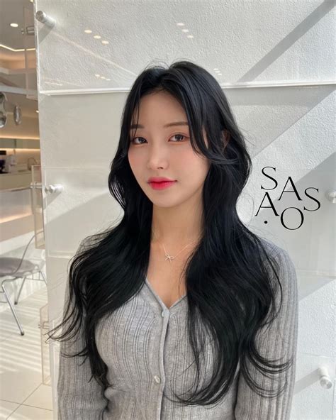 수원미용실 440헤어 미소 레이어드컷과 사이드뱅의 조화 🩶 볼륨감 있게 손질 가능한 레이어드펌 밋밋한 헤어스타일과 얼굴형 커버가 고민이신분들께 추천해드려요