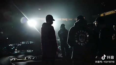 That Lady Shouts Wang Yibo Loves Xiao Zhan 😆😆😆😆😆 Youtube