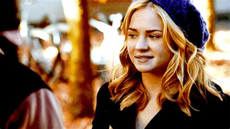 Britt Robertson Nude Barnorama