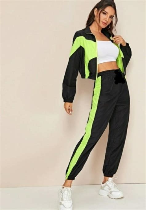 Джоггеры жіночі — ціна 330 грн у каталозі Спортивні штани Купити жіночі речі за доступною ціною