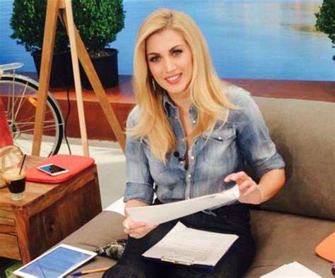 Το ΑΠΑΓΟΡΕΥΜΕΝΟ βίντεο της ΣΠΥΡΟΠΟΥΛΟΥ Ολα στη ΦΟΡΑ Star News