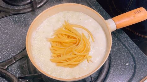 프로슈토 부라타 파스타 만들기