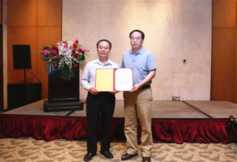 北京大学创业家俱乐部理事会成立 周其凤院士任名誉理事长
